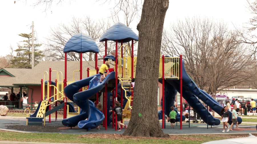 Removal of Gage Park playground equipment begins in Topeka