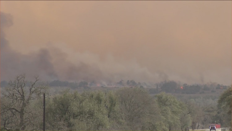 As wildfires bring smoke to Central Texas, here's how to stay healthy