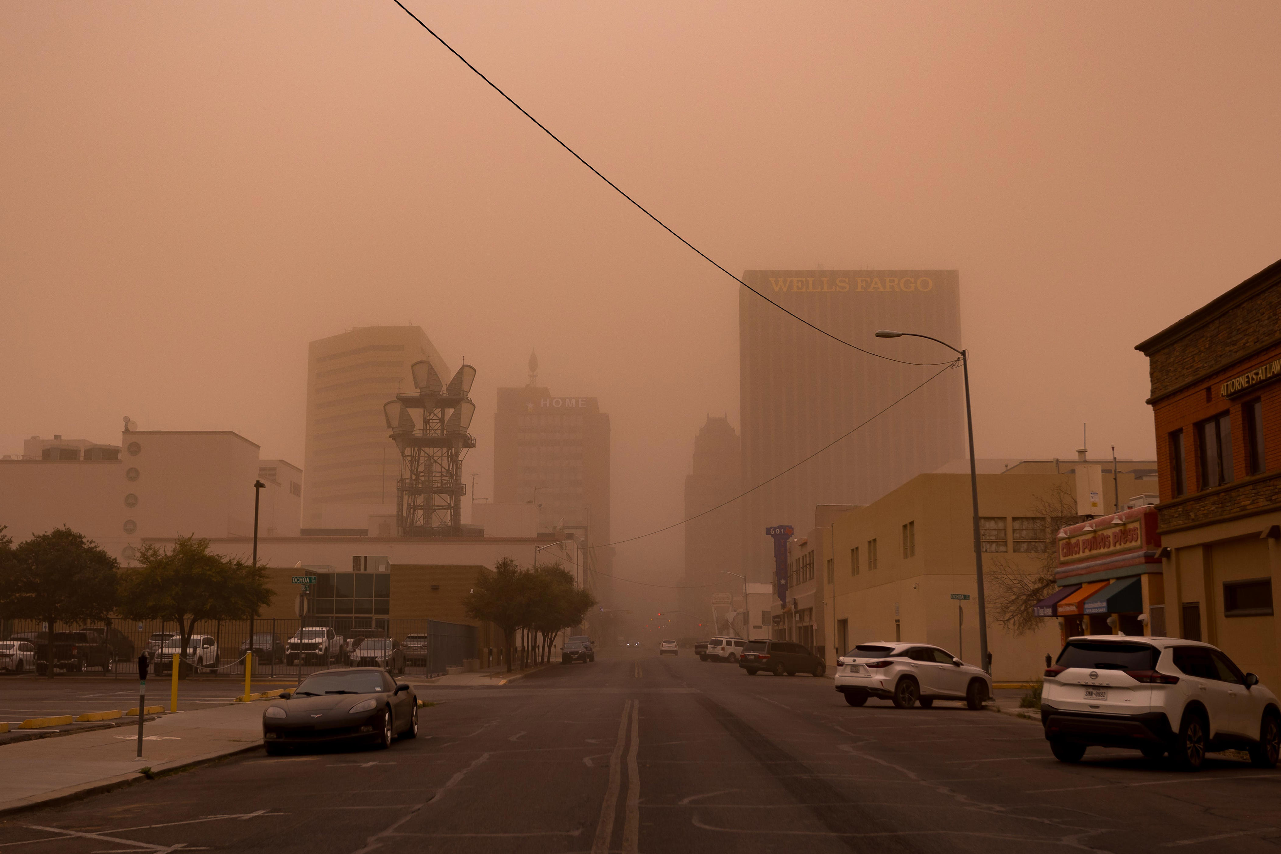 Historic dust storms hit El Paso, reducing visibility and raising health concerns