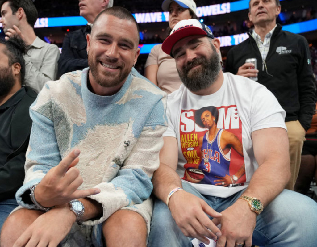 Travis and Jason Kelce Fans Lose Their Minds Over Upcoming 'New Heights ...