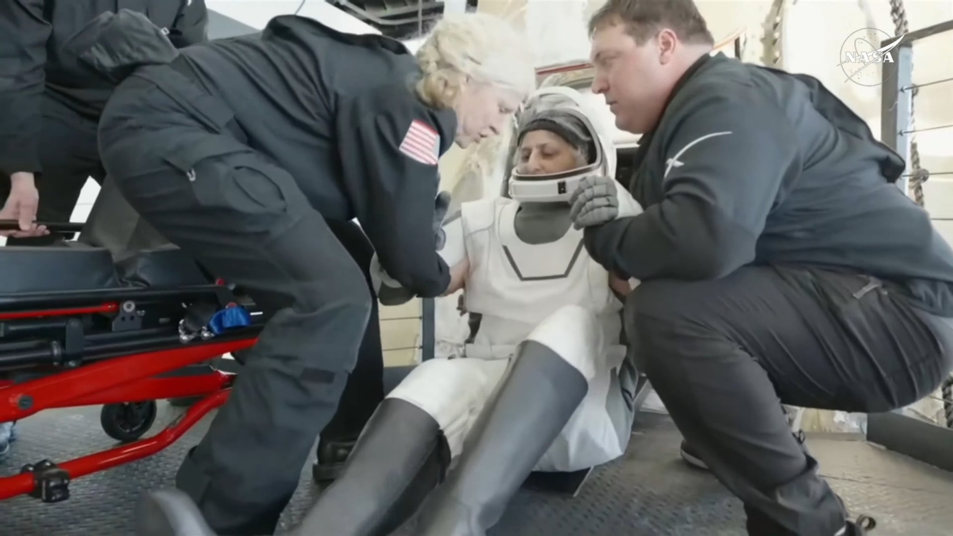 Nasa astronauts return home to earth after nine months stranded in space