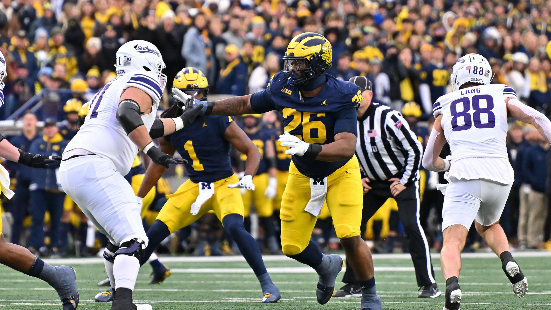 Michigan Football releases 2025 spring roster: Jersey number changes, more Michigan Football releases 2025 spring roster: Jersey number changes, more