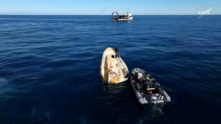 SpaceX Dragon successfully splashes down, returning NASA astronauts back to Earth