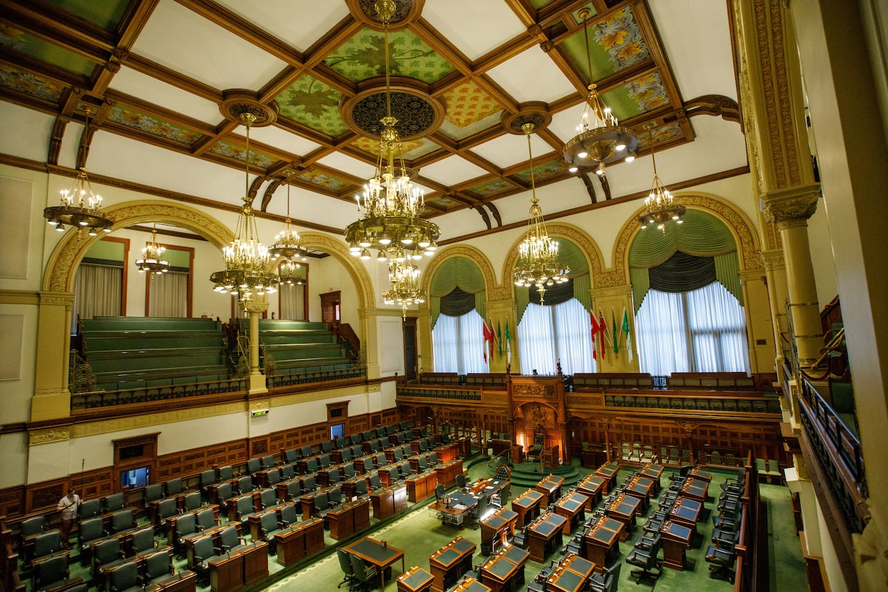 Ontario MPPs could get a pay bump for the 1st time in 15 years
