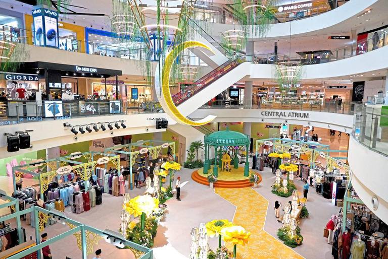 Stunning displays for Hari Raya