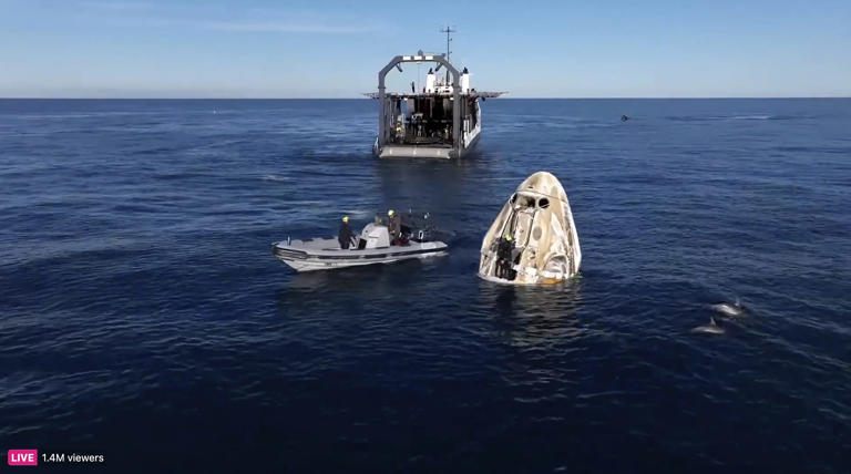 SpaceX Dragon capsule sticks splashdown landing as NASA astronauts ...