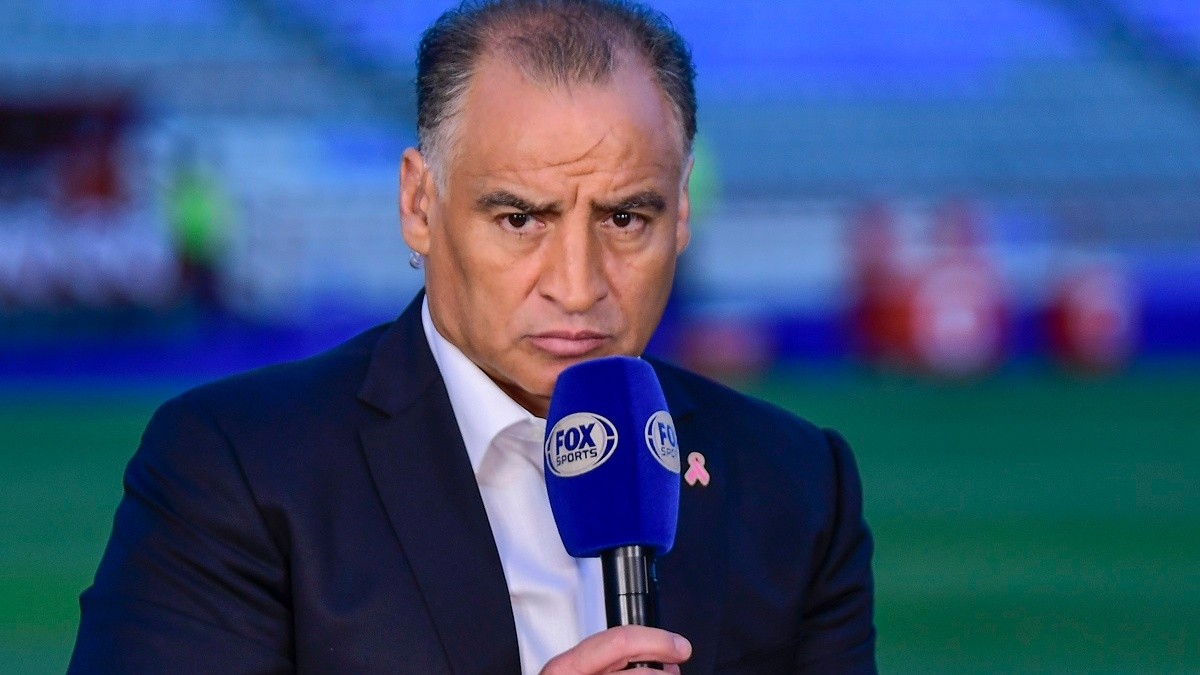 VIDEO: Fabián Estay Gets Roasted Live Thanks to Chile's National Team