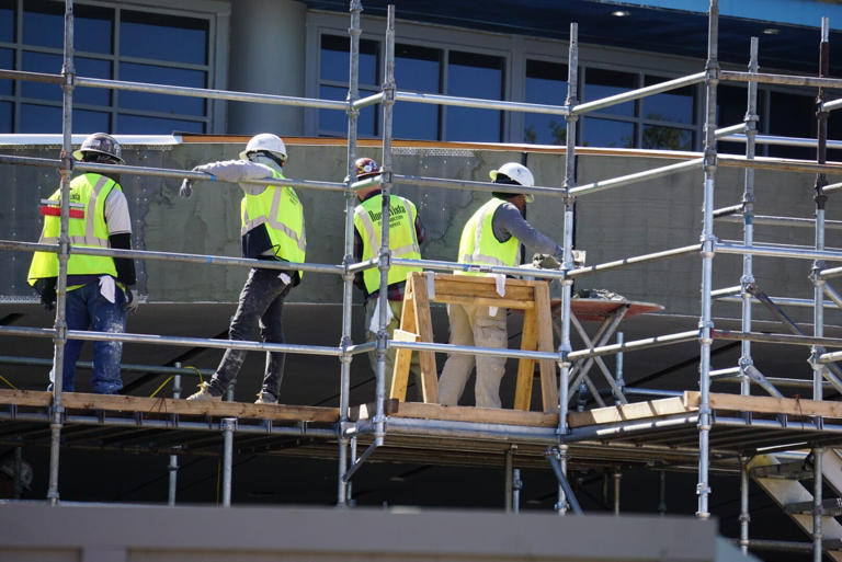 First Metallic Paneling Installed on New Test Track Overhang