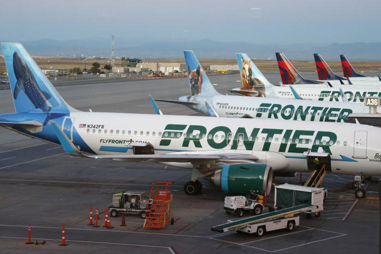 Frontier is offering free checked bags for a limited time