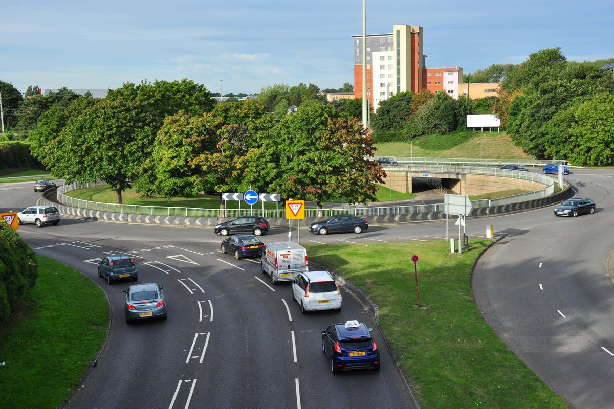 Roundabouts are most common location for near-misses, survey suggests