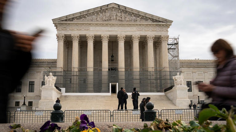 DOJ asks Supreme Court to intervene in independent agency firings