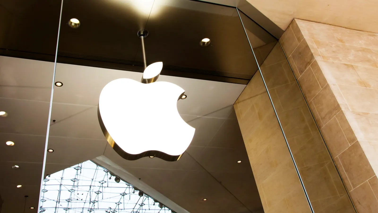 Apple is Losing $1B a Year on Streaming