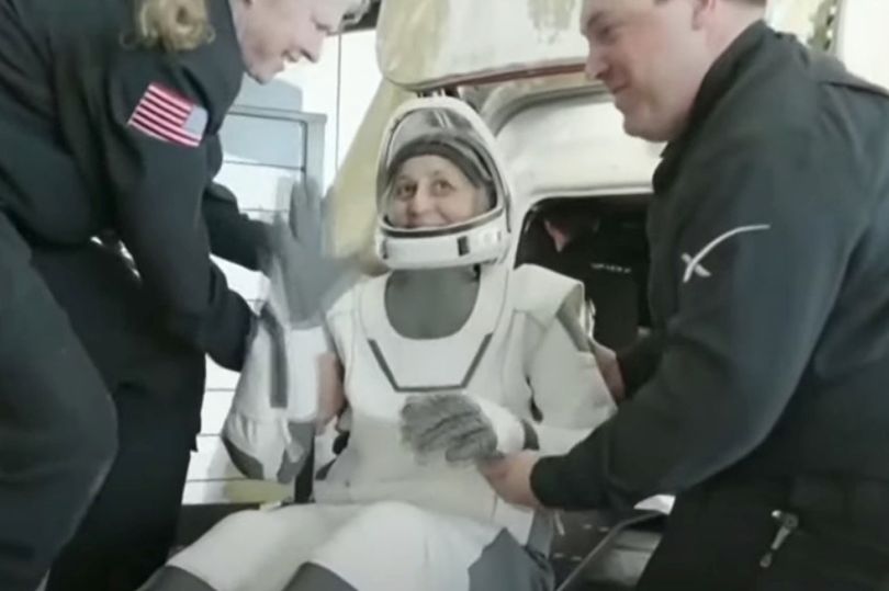 NASA astronauts stuck in space rushed to medical check-in stretchers ...