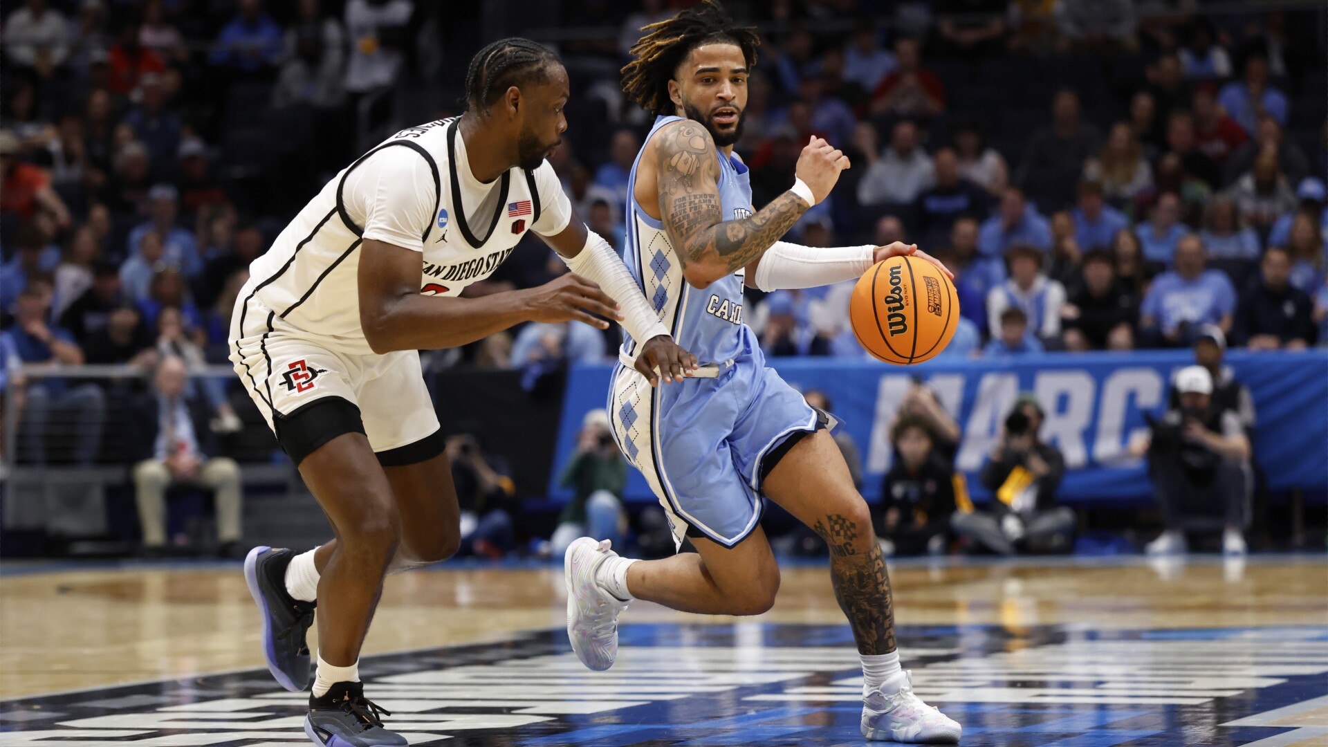 Davis perfect on six 3s as North Carolina routs San Diego State 95-68 ...