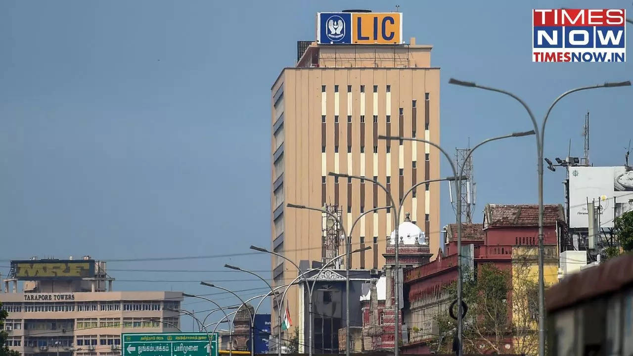 LIC Pushes for 100-Year Bonds – Will RBI Approve This Bold Move?