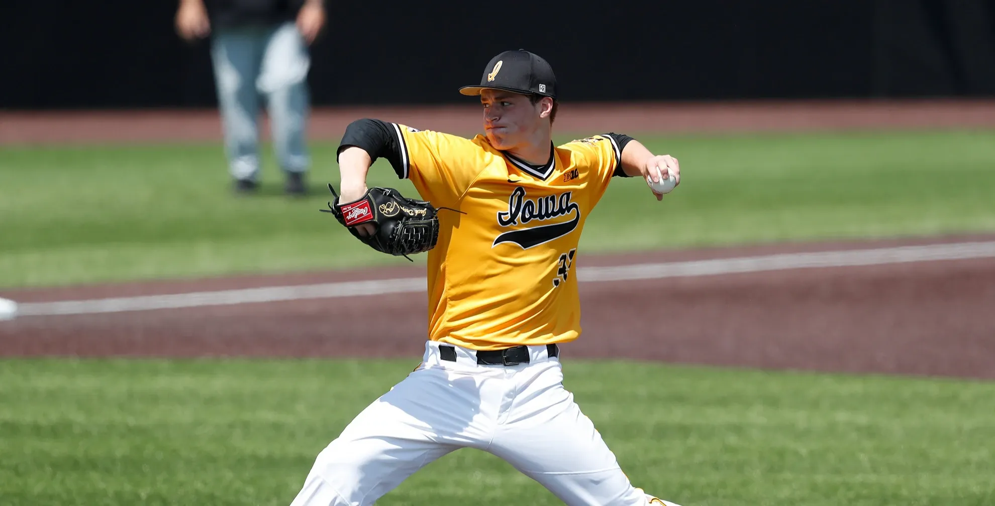 Former Iowa baseball pitcher called up by Los Angeles Dodgers for MLB's ...