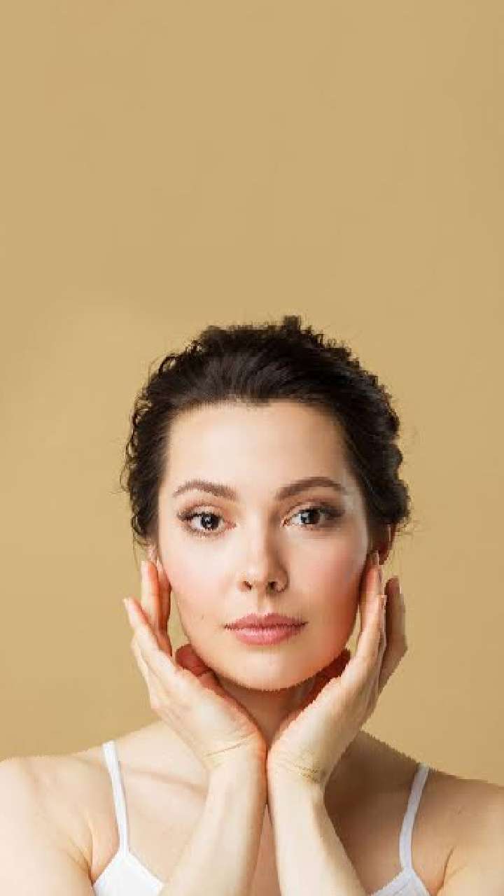 5 Anti-Ageing Facial Yoga Exercises For Glowing Skin In 30s