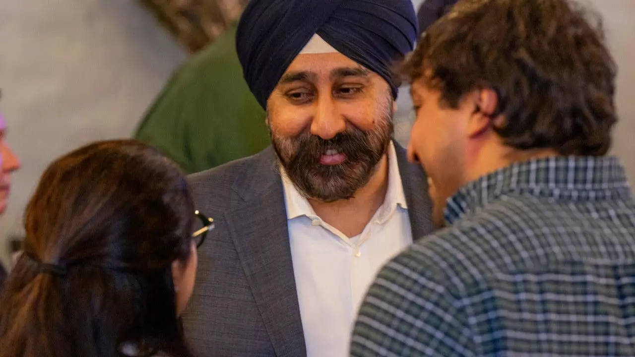 Cities across the US are facing challenges with federal assistance ...