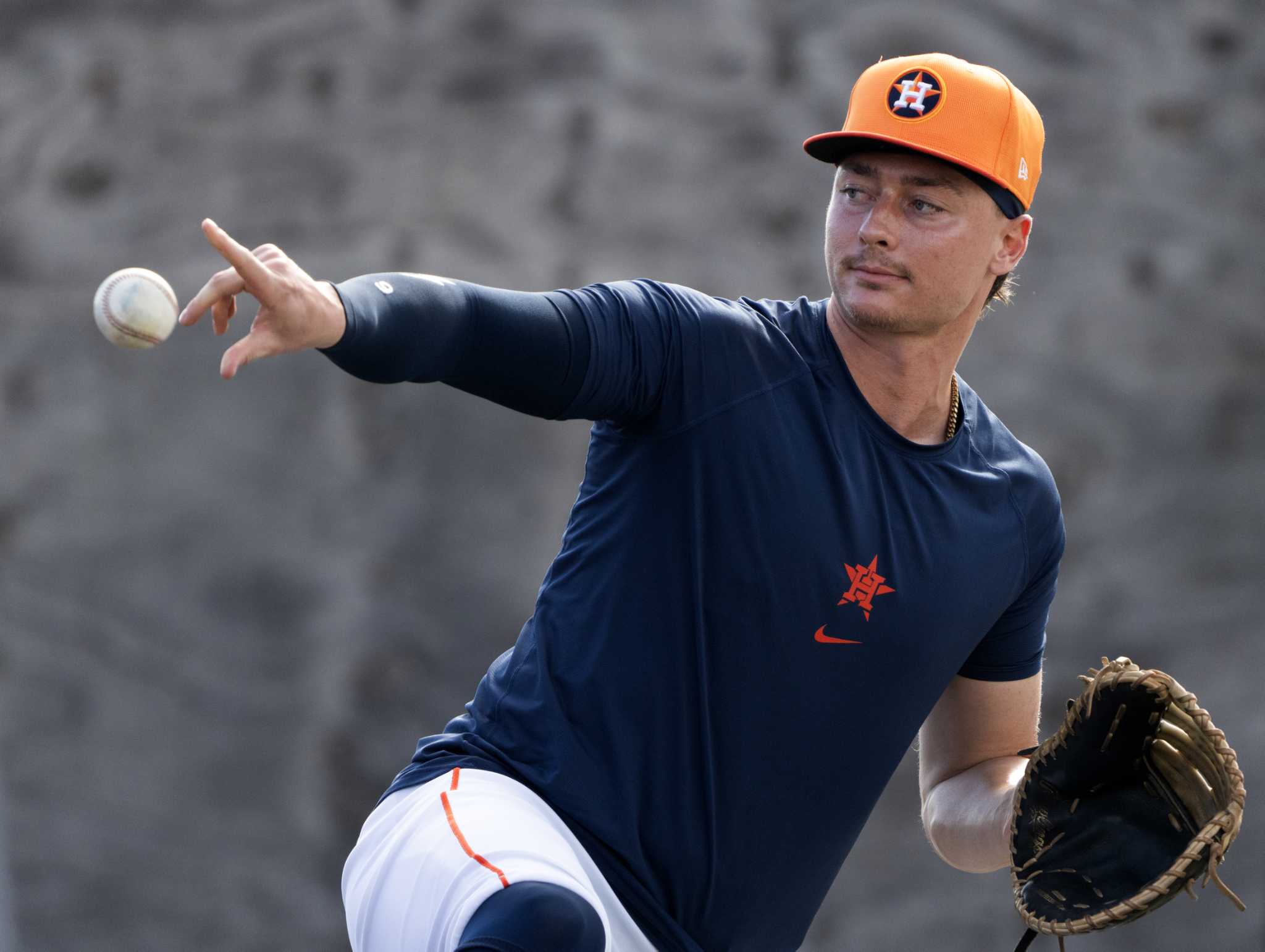 Houston Astros prospect Zach Dezenzo hit in face by ground ball ...