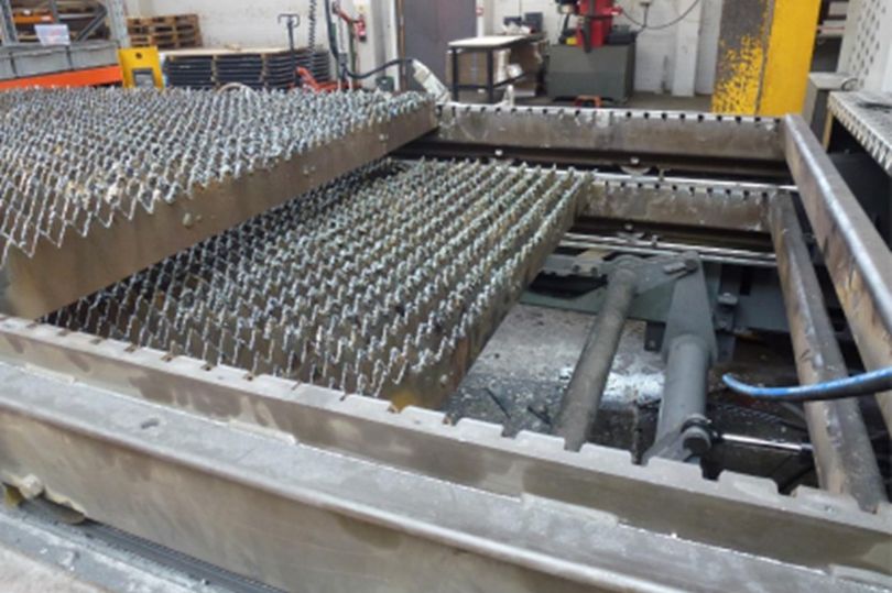 Engineer loses leg after getting trapped in machine and hydraulics ...