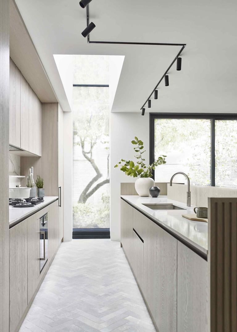 5 Genius Appliance Features That Everyone With a Small Kitchen Should ...