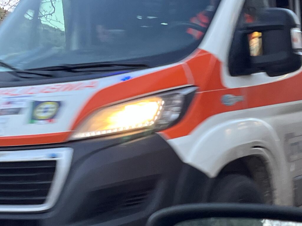 Tragedia a Castel Gandolfo: uomo perde la vita lungo la strada ...