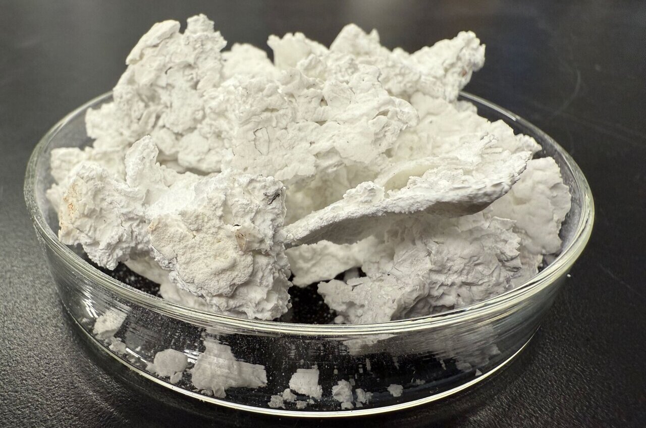 New carbon-negative material could make concrete and cement more ...