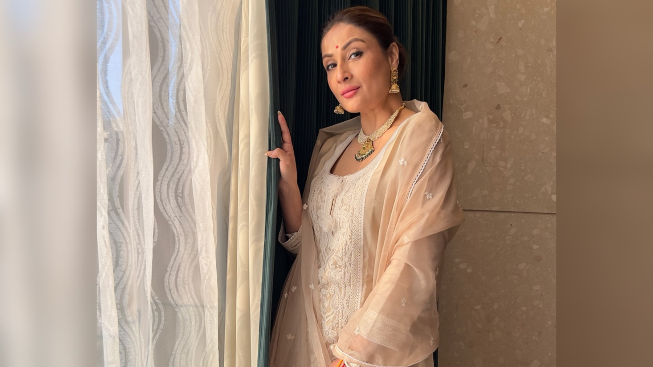 Urvashi Dholakia RETURNS To TV As Devi Singh In Pushpa Impossible: Feels Like Coming Home