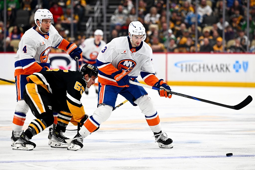 Islanders get Adam Pelech back but lose Alexander Romanov to illness