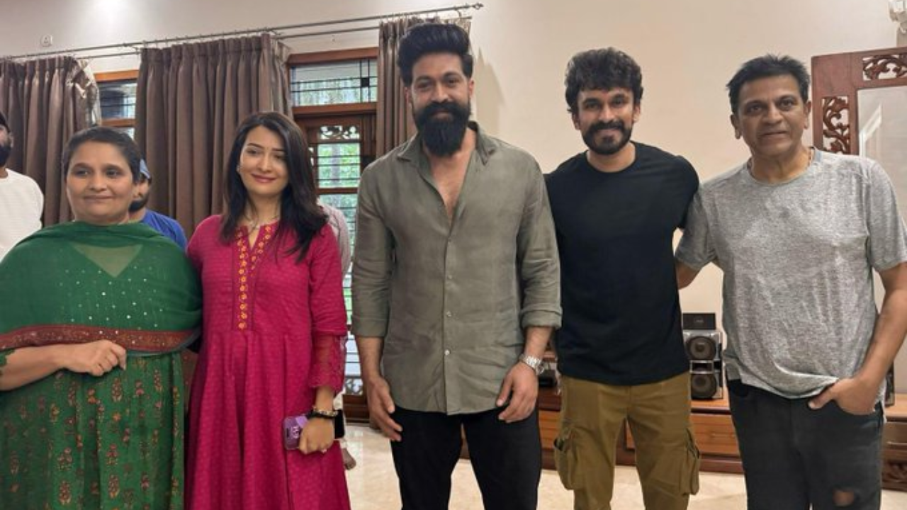 Yash joins wife Radhika Pandit to meet Shiva Rajkumar amid 'Toxic ...