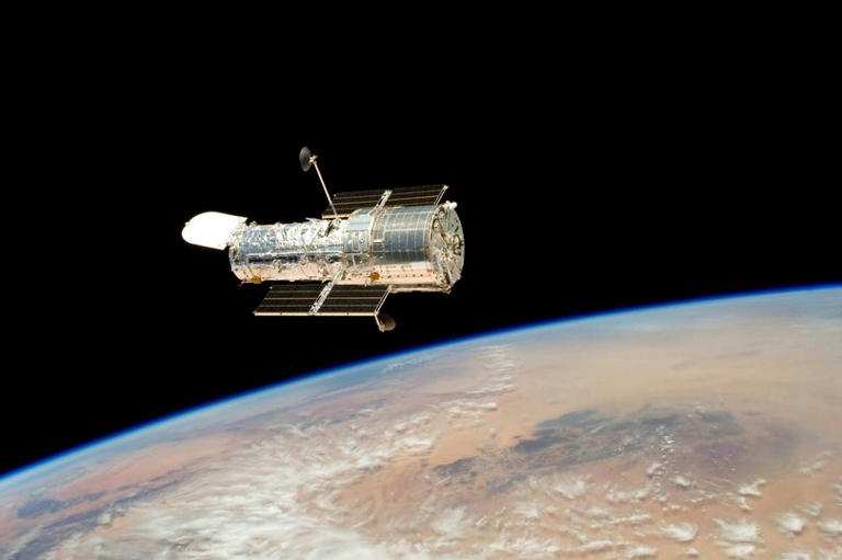 'Internal heat' of Uranus makes planet far hotter than first thought ...