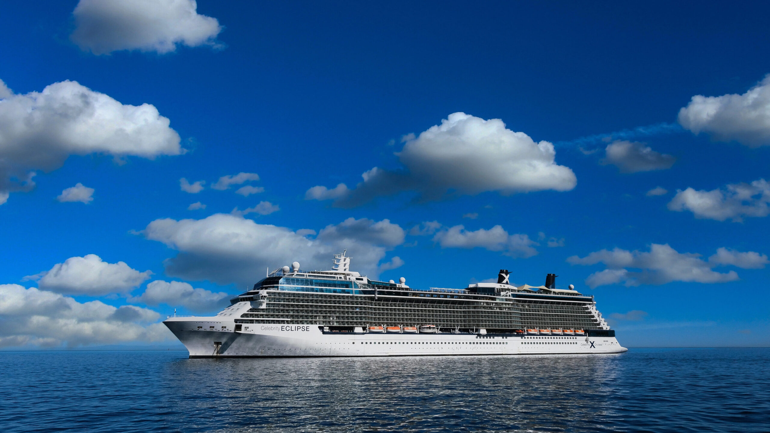 Take or Leave: 6 Cruise Items to Pack and 7 to Skip