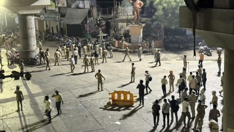 Nagpur violence: Police arrest eight VHP, Bajrang Dal workers after surrender; court grants bail