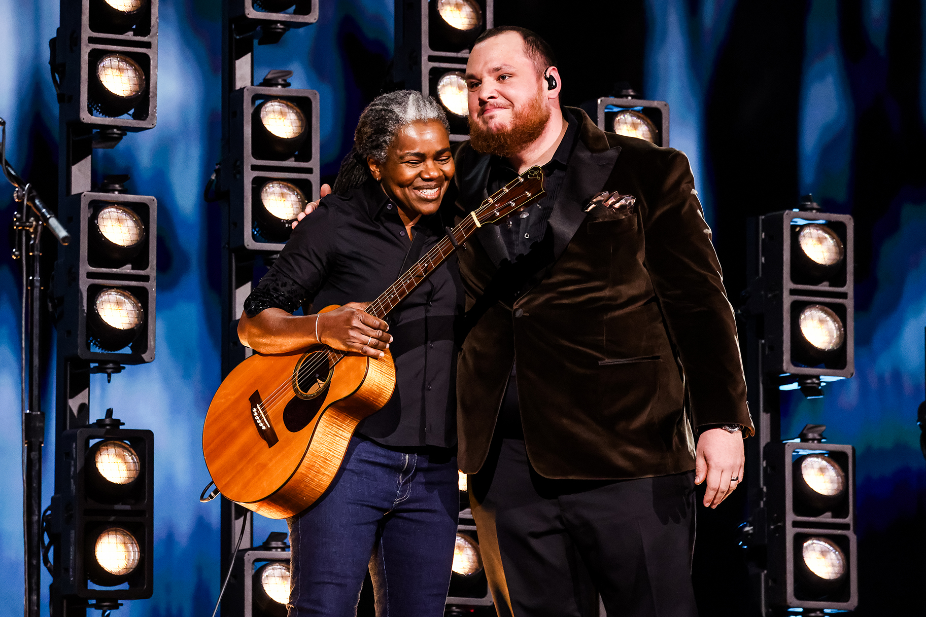 What Surprised Tracy Chapman About Luke Combs' "Fast Car" Cover: "I ...