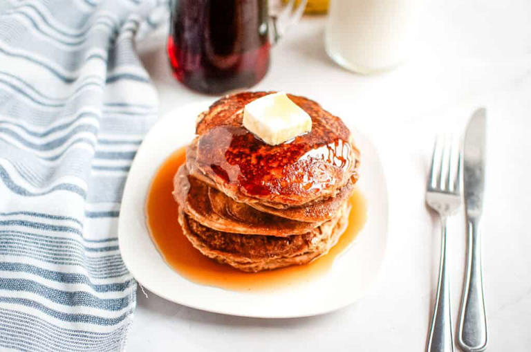 Buttermilk Oatmeal Pancakes