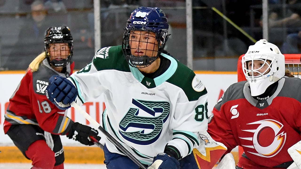 PWHL Mic’d Up: Boston Fleet’s Lexie Adzija