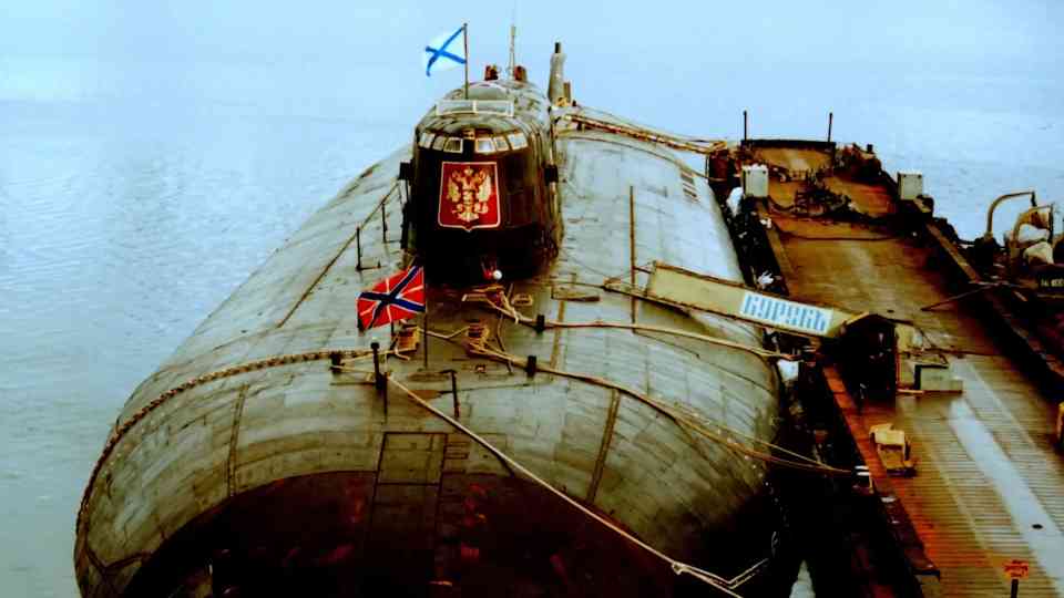 The Kursk Submarine Explosion – A Crew With No Escape