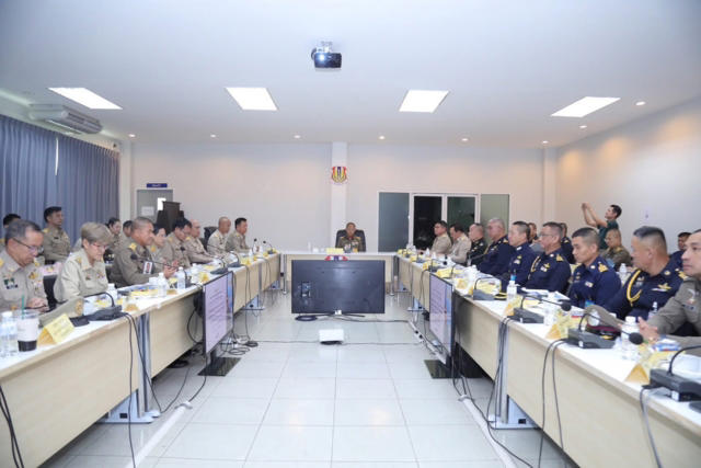 องคมนตรี เปิดปฏิบัติการ "ฝนหลวง" บรรเทาความรุนแรงของพายุลูกเห็บ