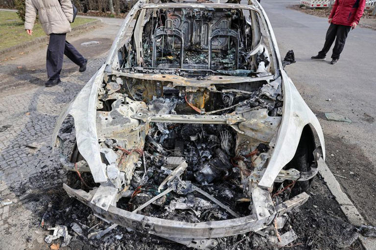 Elon Musk accused of 'destroying' Tesla’s brand by being on 'wrong side ...