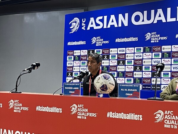 [442.live] 3차 예선 ‘무패’ 한국 만나는 오만...“어려운 경기 예상하지만 100% 다할 것”