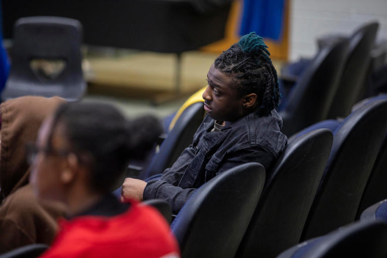 Metro Atlanta program looks to support high-schoolers responsible for ...