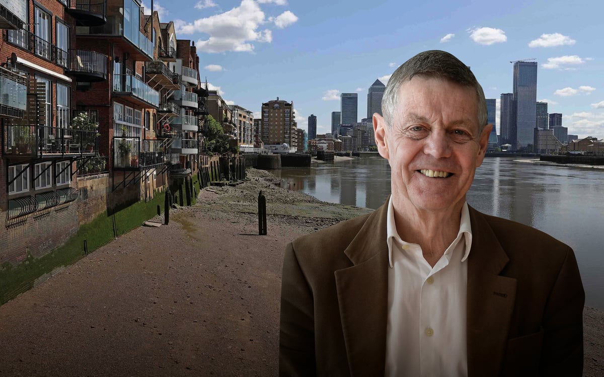 'A huge abuse of power': Thames balcony wars rage as residents face ...