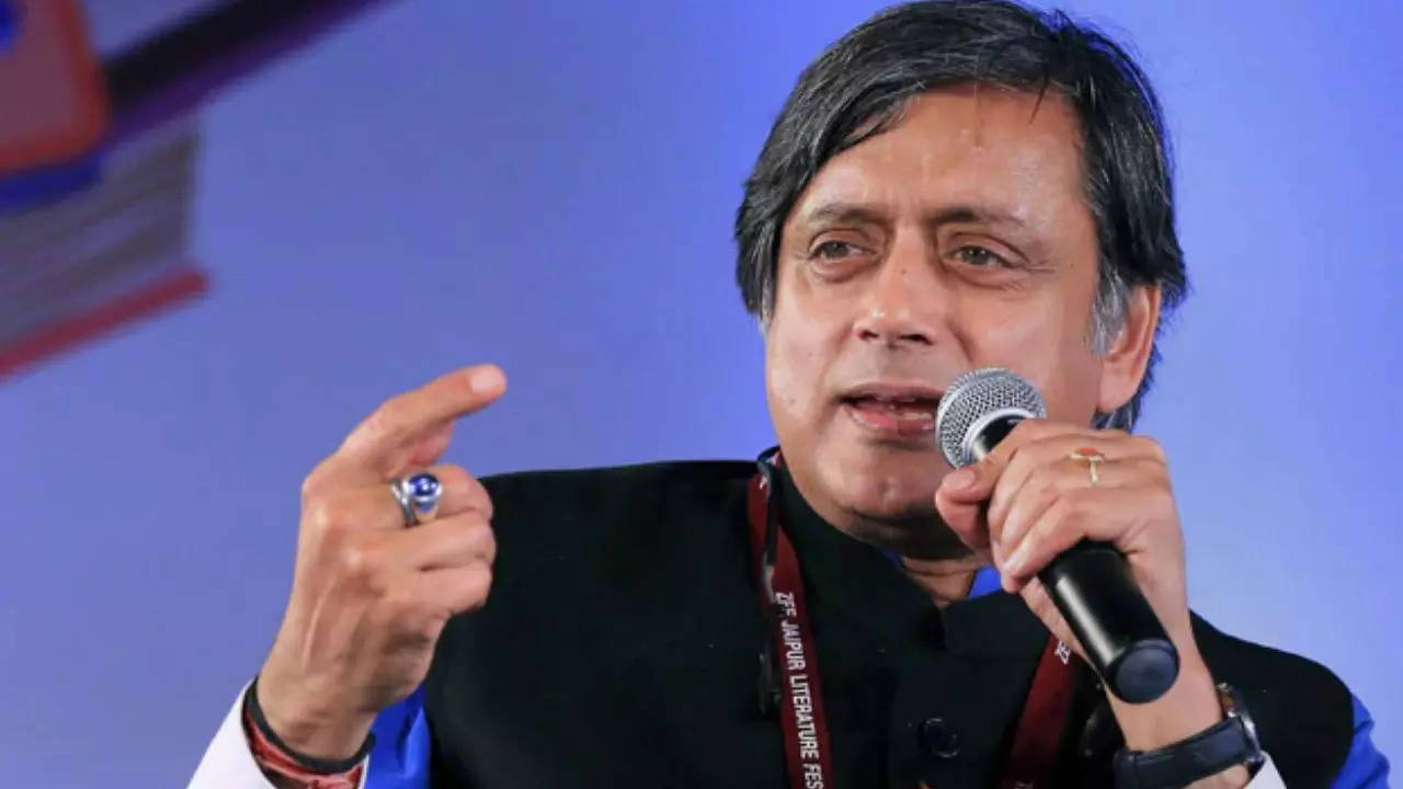 Shashi Tharoor's diplomacy praise for PM Modi: Wiping egg off his face ... Shashi Tharoor's diplomacy praise for PM Modi: Wiping egg off his face ...