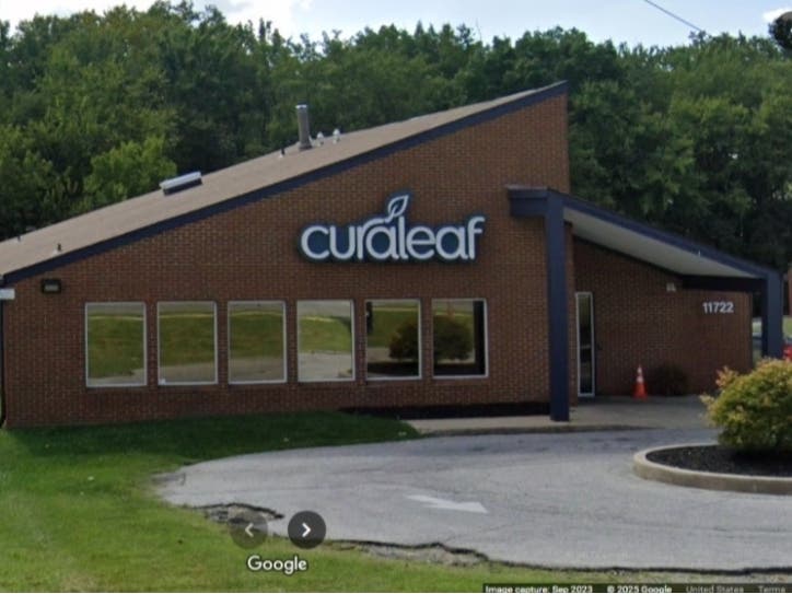 MD Curaleaf Employees Sue Dispensary, Allege 'Unlawful' Tip Sharing