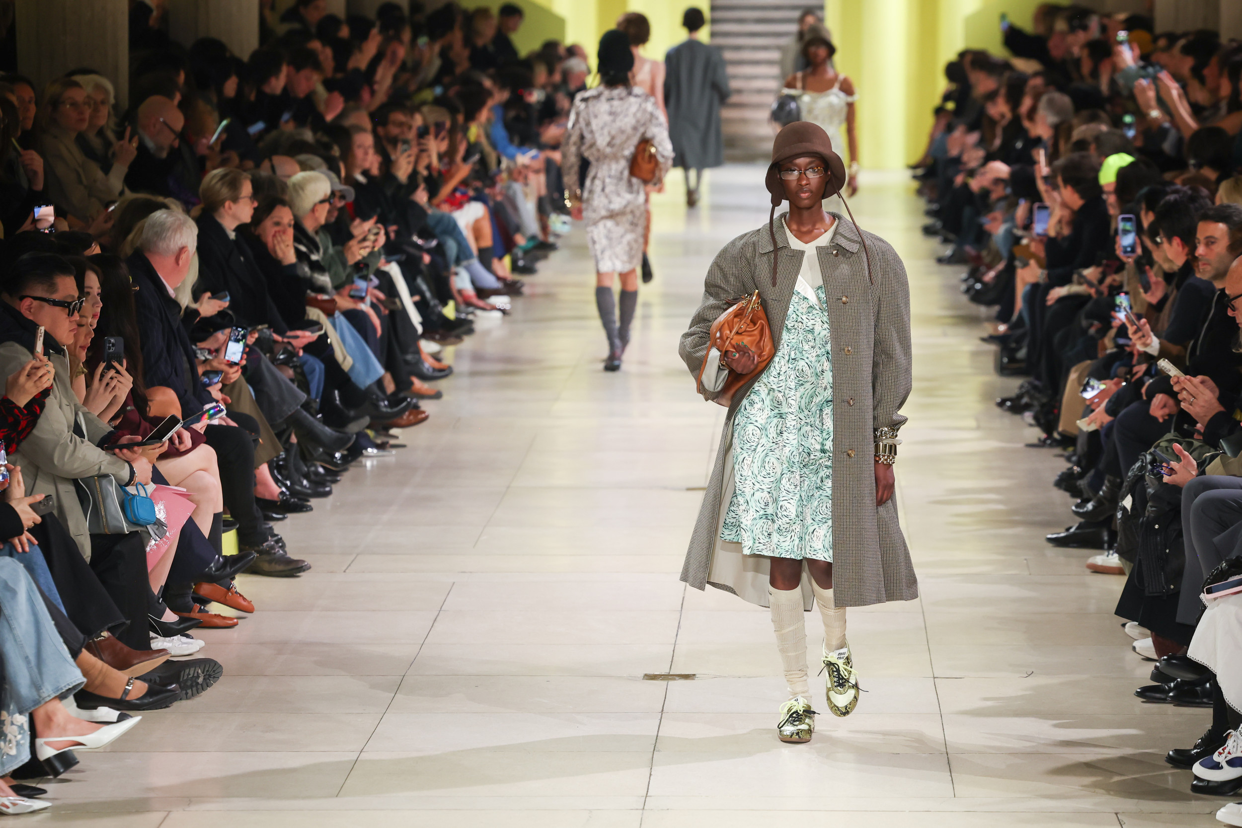 What Is a 'Man Repeller' Outfit? Young Women Driving Fashion Trend