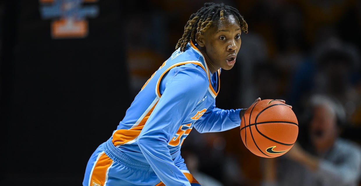 2025 NCAA Women's Tournament picks: Four dark horse contenders to ...