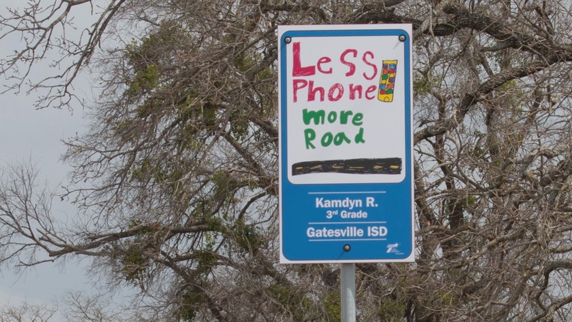 ‘Less phone, more road’: Central Texas elementary student designs new ...