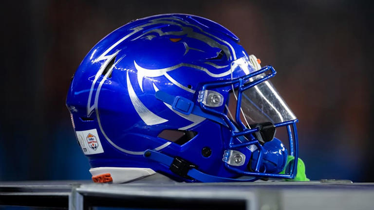 Boise State lands commitment from three-star wide receiver