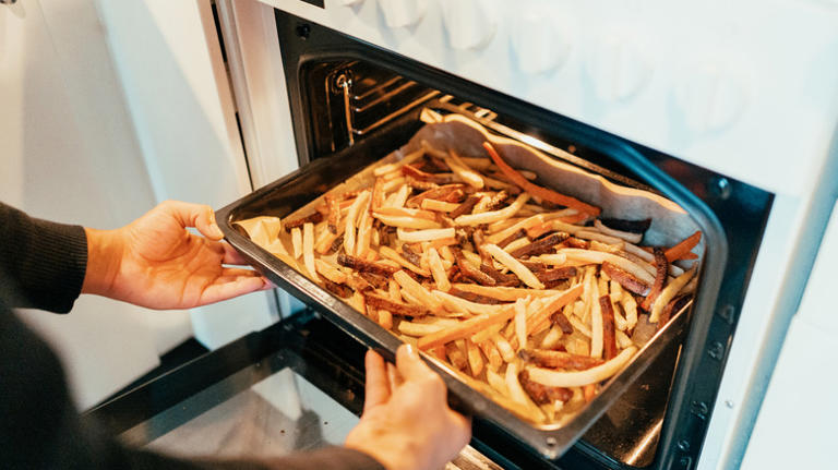 The Simple Trick To Getting The Crispiest Oven-Baked Fries