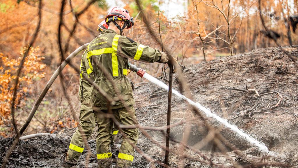 Risque d’incendie : trois départements en alerte maximale face aux feux ...